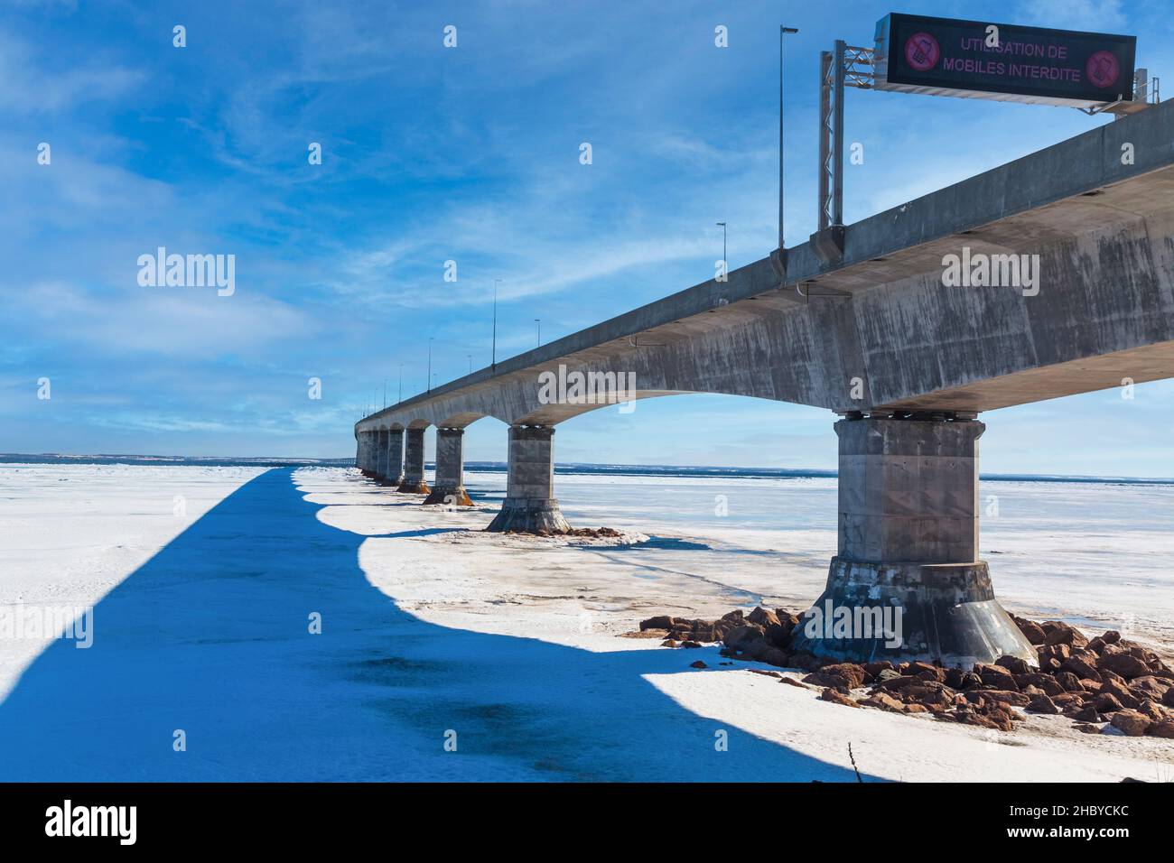 Strait island hi-res stock photography and images - Alamy