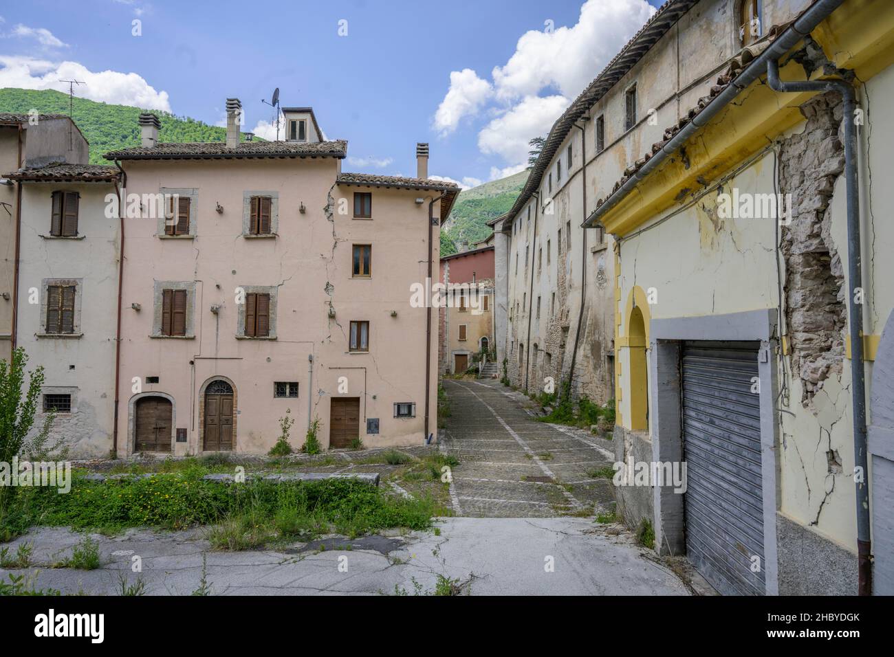 Old town of Visso destroyed by earthquake, province of Macerata, Italy ...