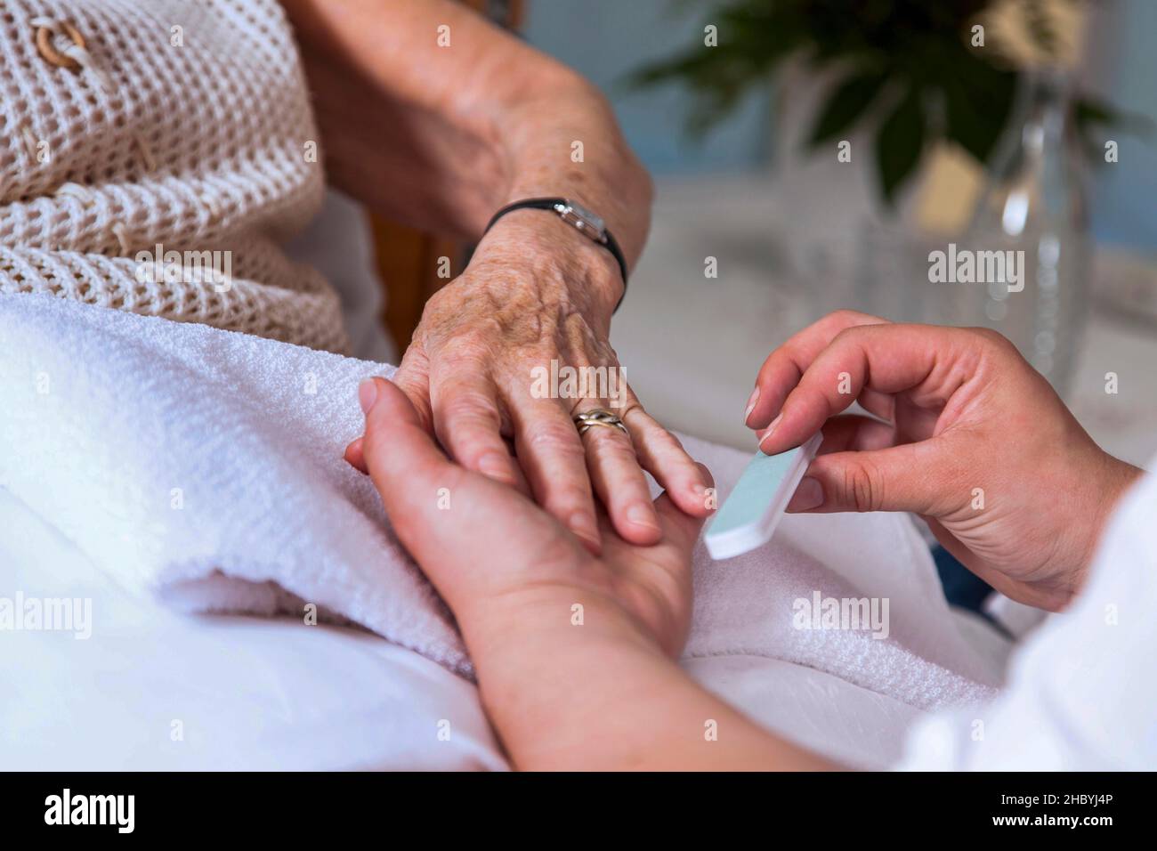 Old people care home nurse hi-res stock photography and images - Alamy