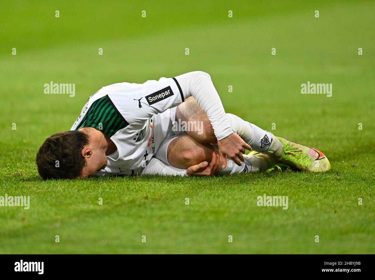 Joe Scally Borussia Moenchengladbach BMG injured ground injury, PreZero ...
