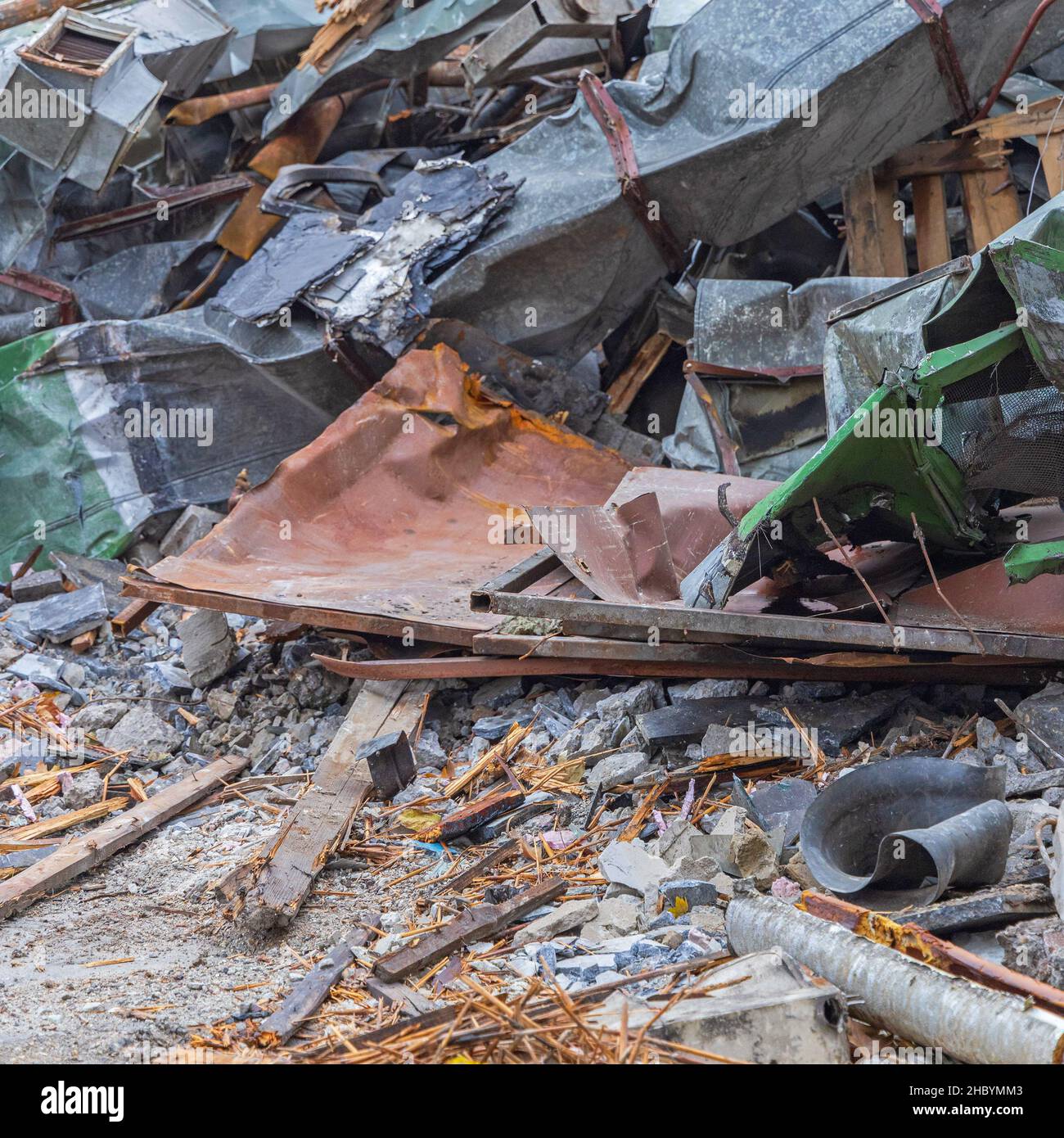 Big Heap of Demolition Debris at Construction Site Stock Photo - Alamy
