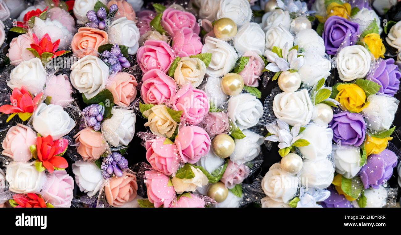 Fake roses hi-res stock photography and images - Alamy