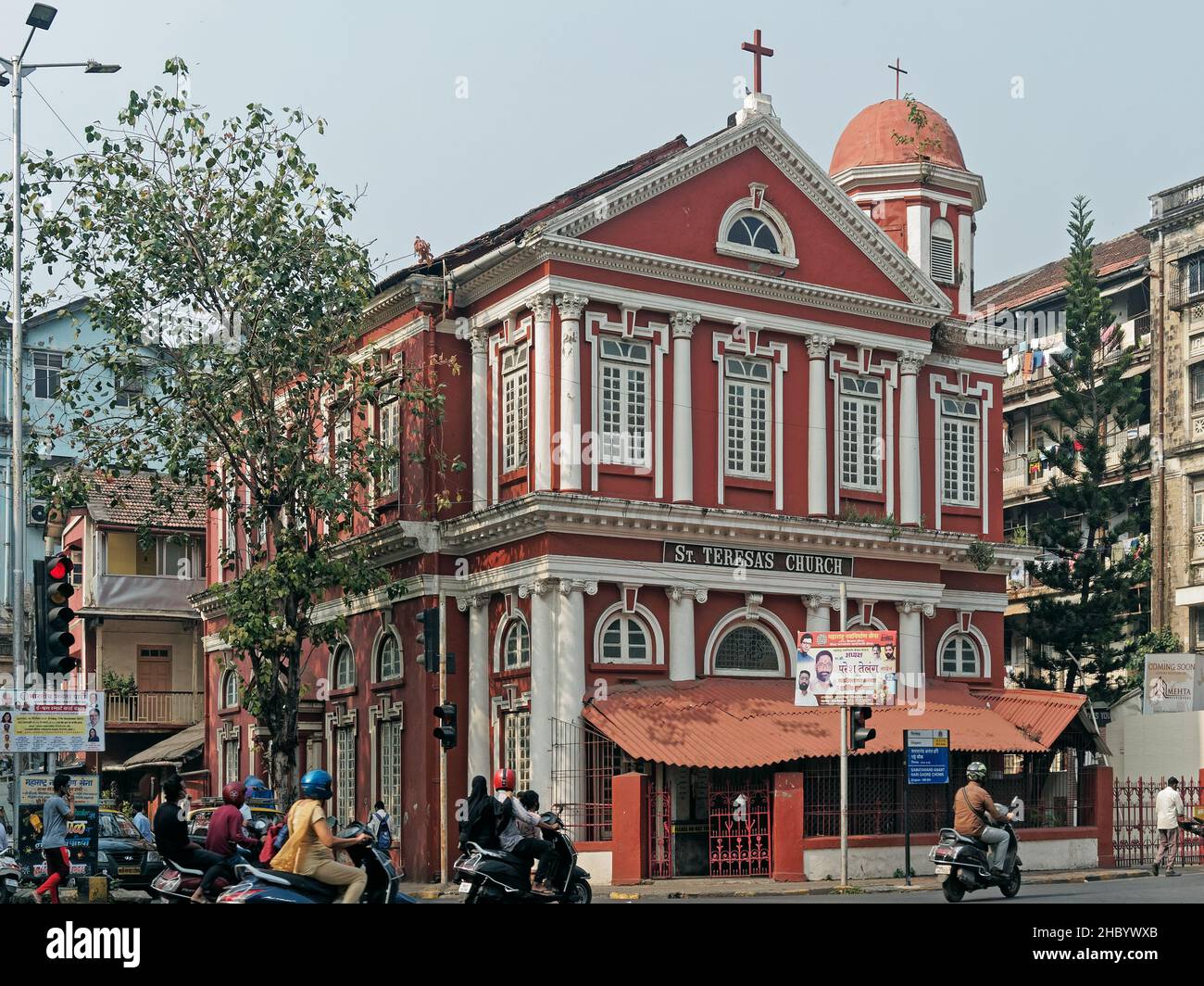 India maharashtra mumbai cathedral holy hi-res stock photography and ...