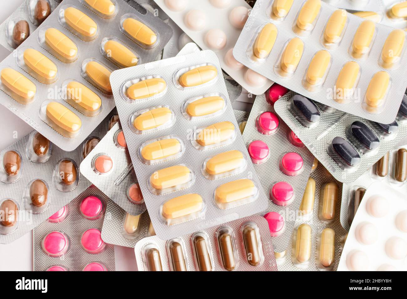 Antibiotics capsule hi-res stock photography and images - Alamy