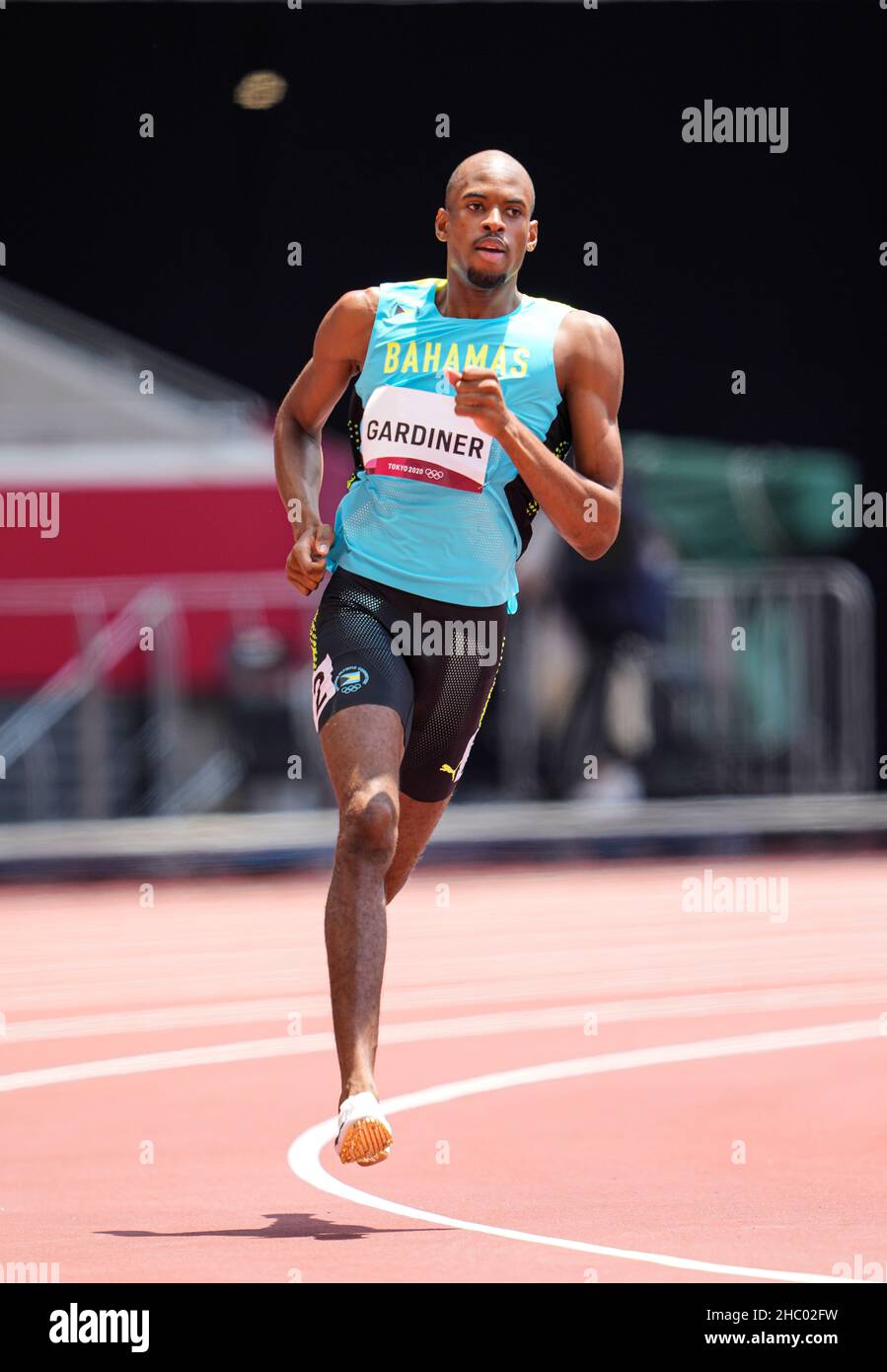 Steven Gardiner competing in the 400 meters of the 2020 Tokyo Olympics ...