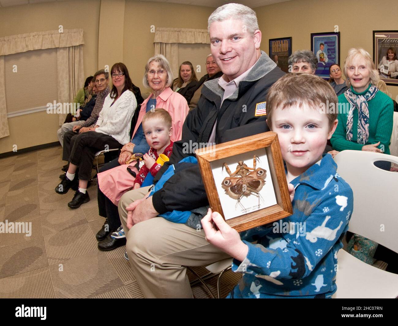 Waldwick - 01 MAR - Ryan with dad Chris shows off a mounted Praying ...