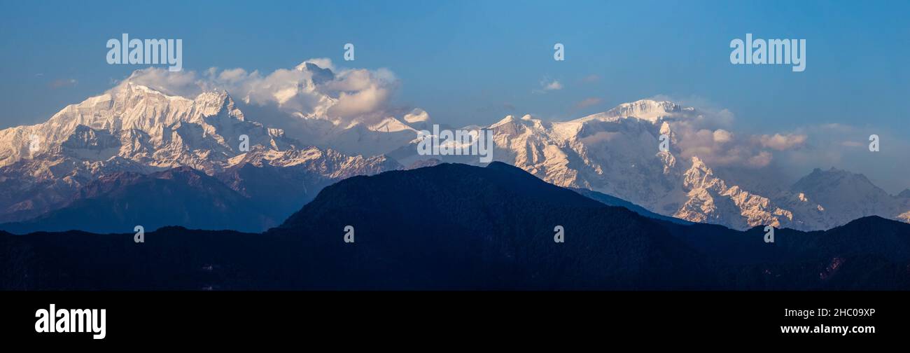 Annapurna IV, Annapurna II & the Lamjung Himal in the clouds in the ...