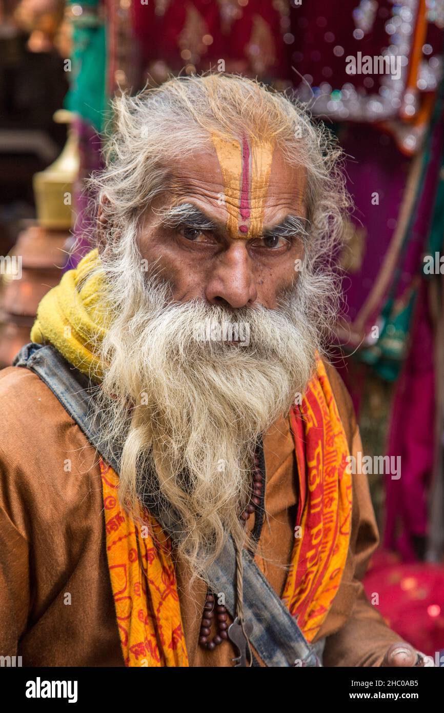 Asking alms hi-res stock photography and images - Alamy