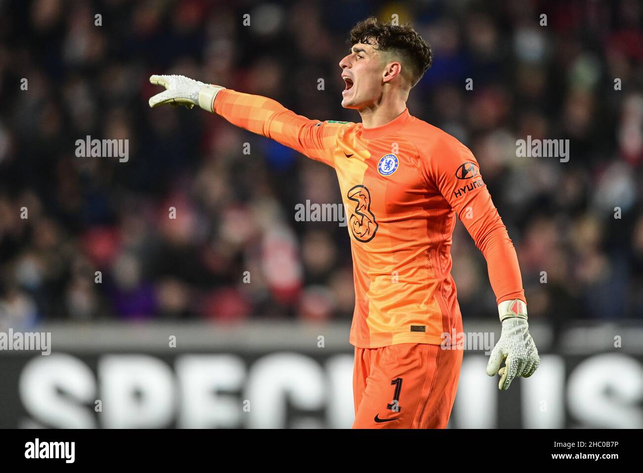 Kepa Arrizabalaga #1 of Chelsea gives his team instructions Stock Photo ...