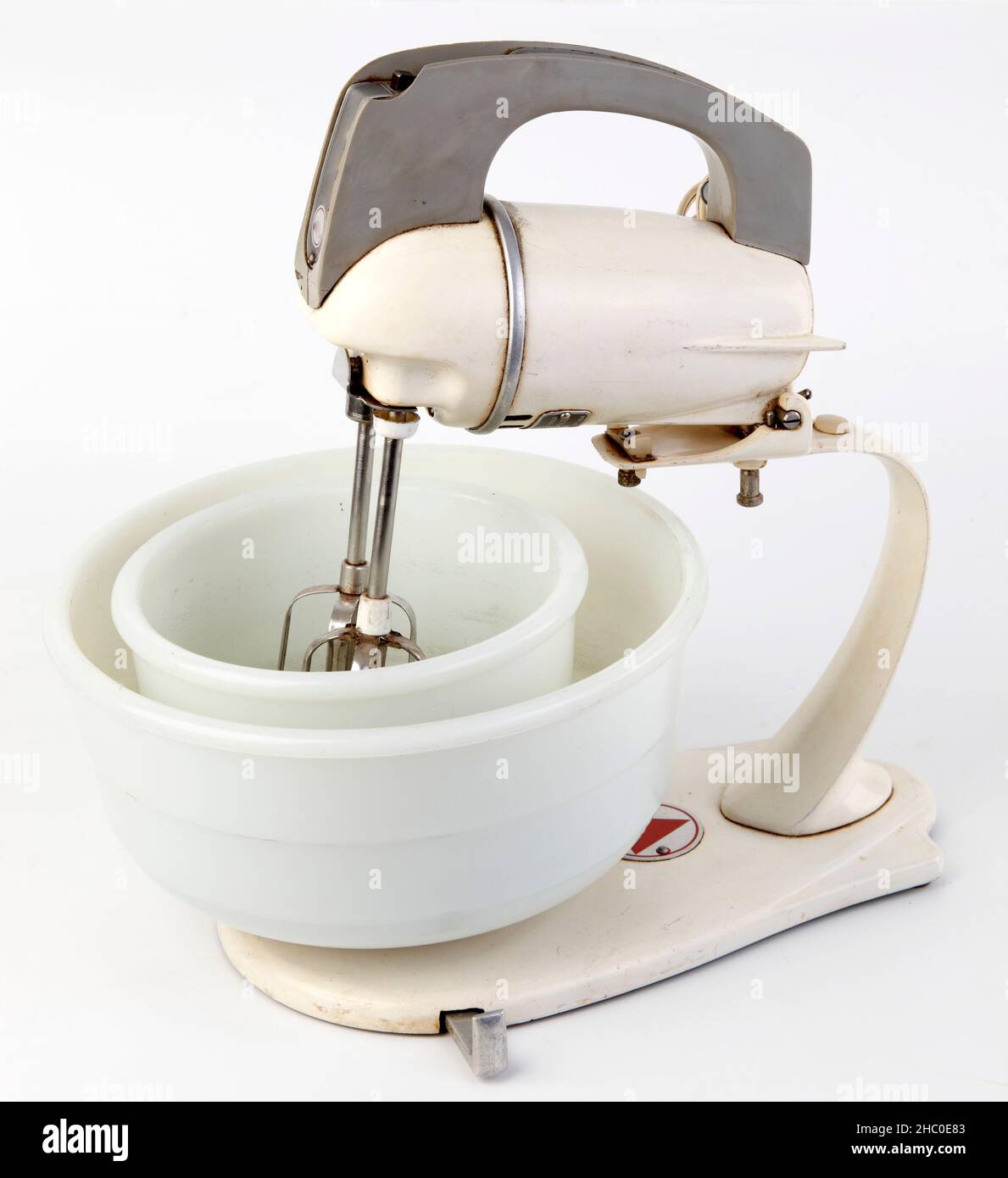 Retro cake mixer hi-res stock photography and images - Alamy