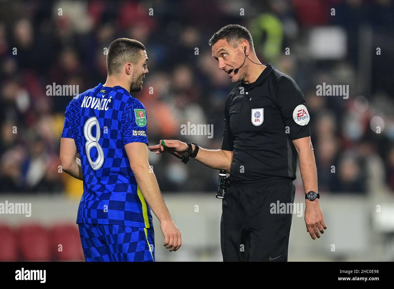 Referee Andre Marriner speaks to Mateo Kovačic #8 of Chelsea Stock ...