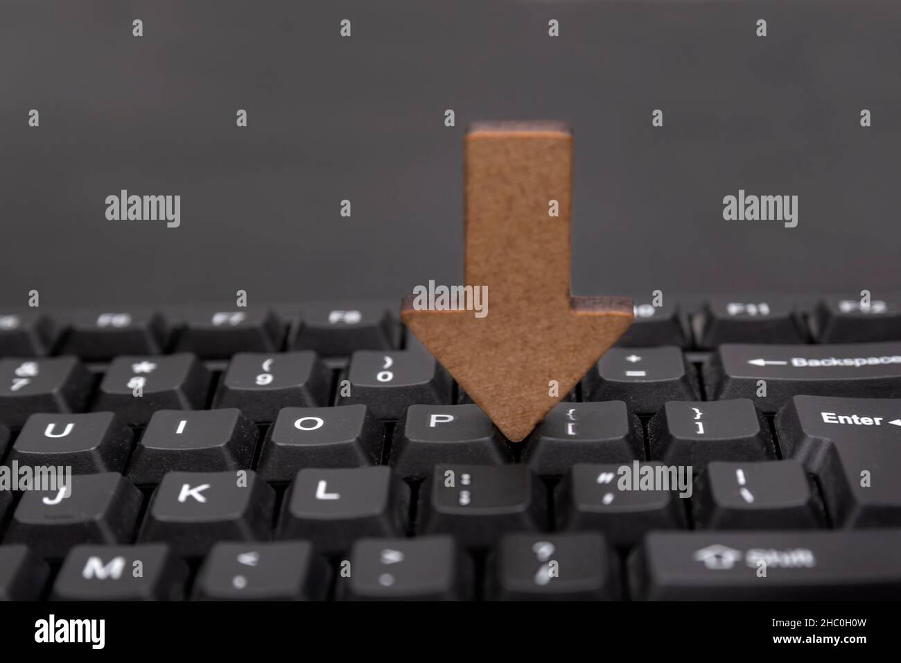 Arrow down symbol keyboard hi-res stock photography and images - Alamy