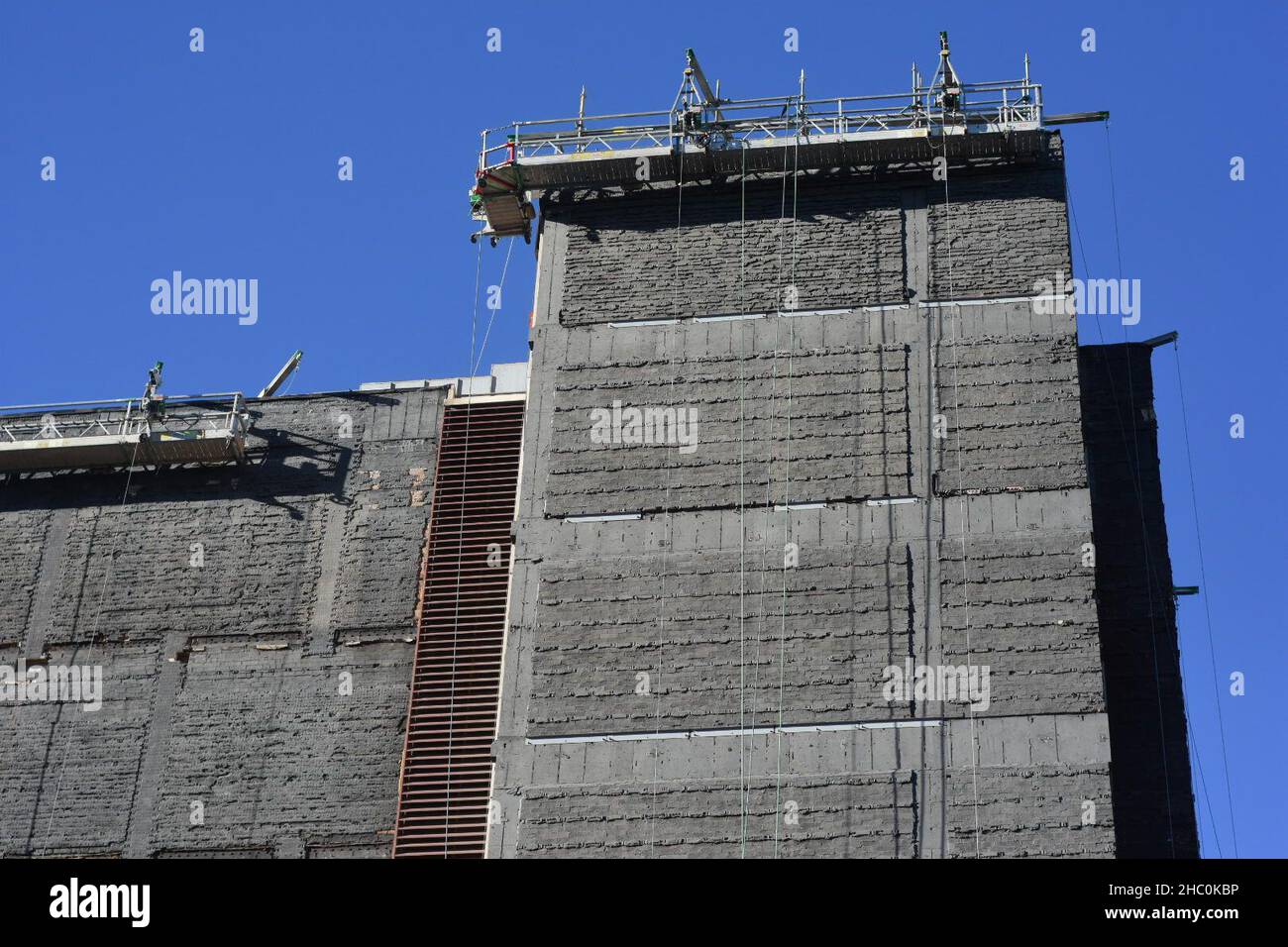 Nashville, USA, December 22, 2021- Crews repair the facade of the AT&T ...