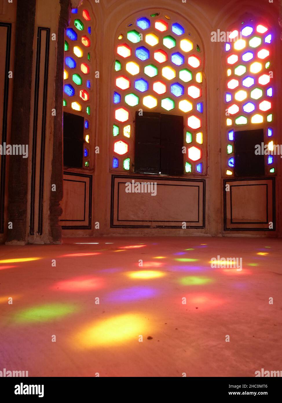 Colorful windows of Hawa Mahal, Jaipur Stock Photo - Alamy