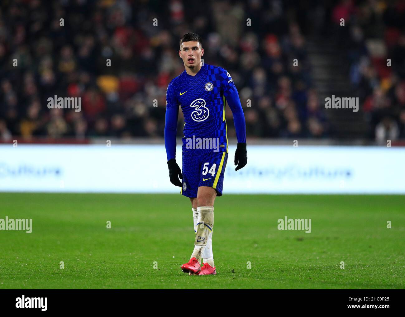 Xavier simons hi-res stock photography and images - Alamy