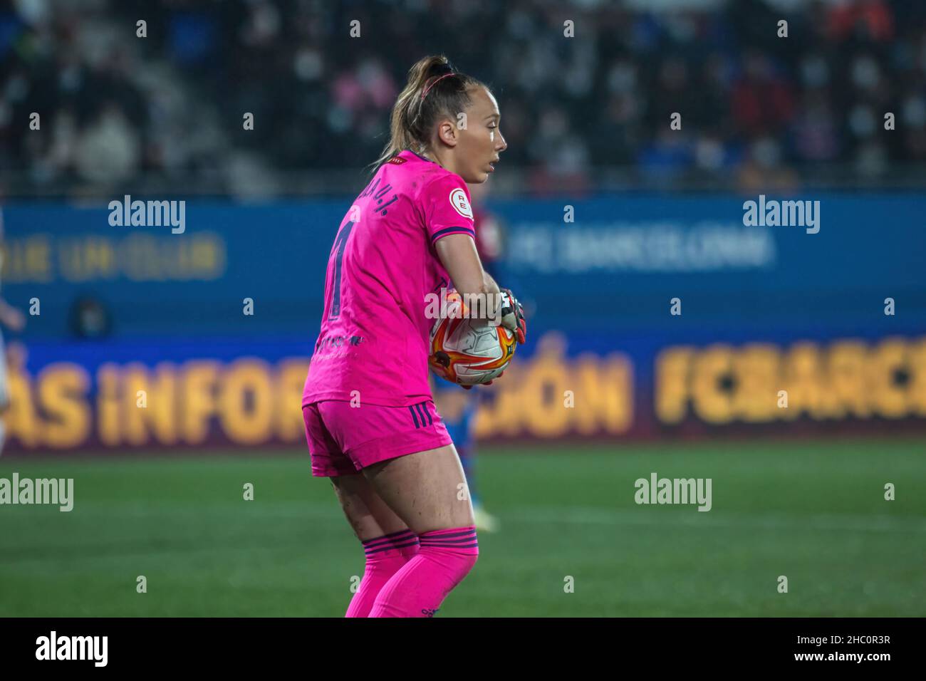 Paola Ulloa of Madrid CFF seen in action during the Primera Iberdrola ...