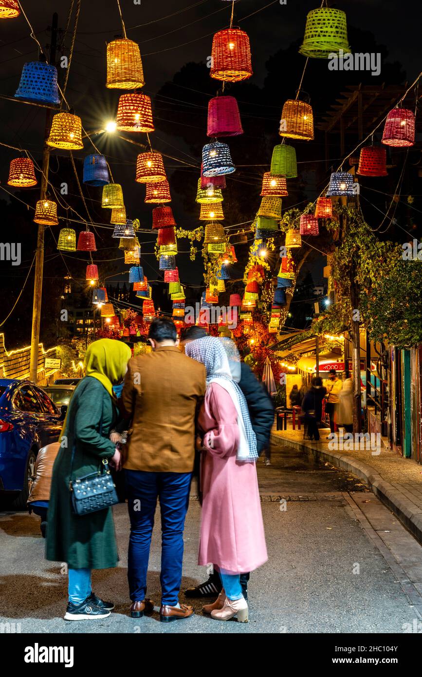 Night time street lamps hi-res stock photography and images - Alamy