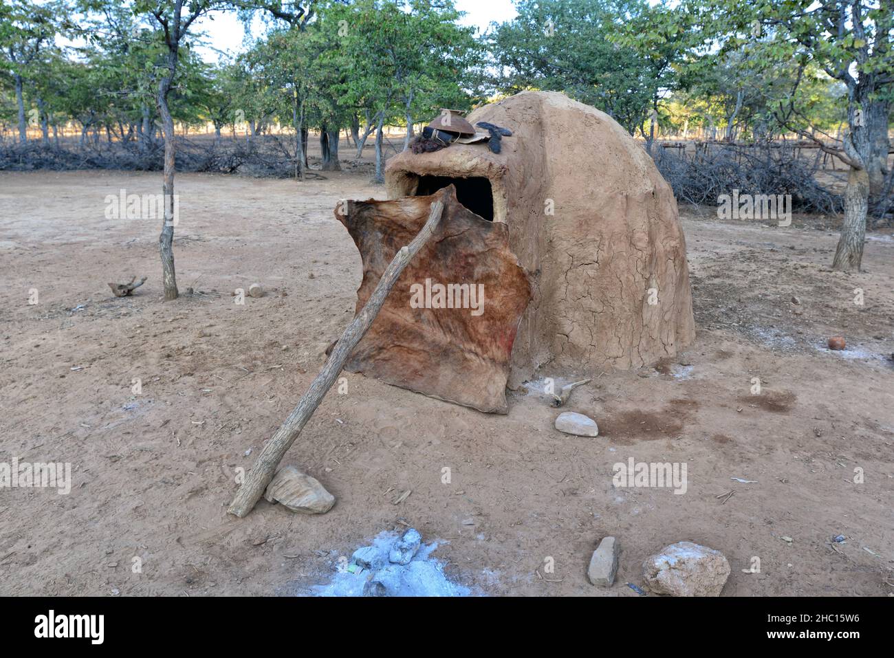 The Himba tribu is a semi-nomadic, pastoral tribe of northern Namibia ...