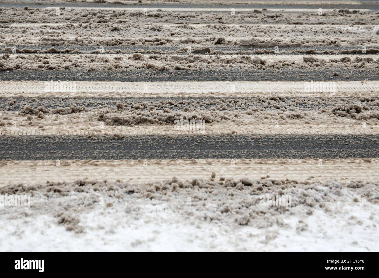 Salt on icy sidewalk hi-res stock photography and images - Alamy
