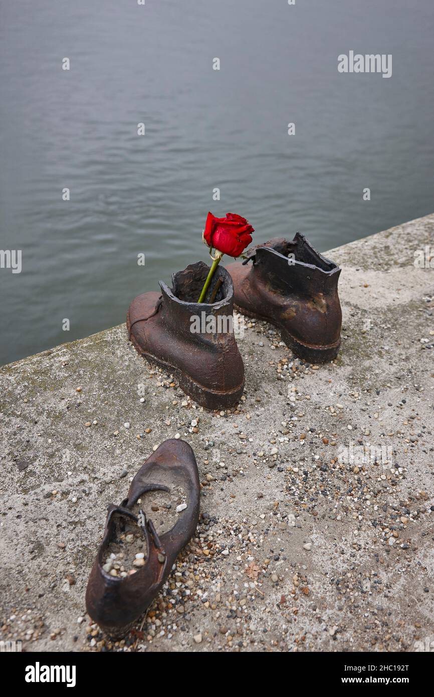 Budapest jewish memorial shoes on Danube riverbank. World war II Stock ...