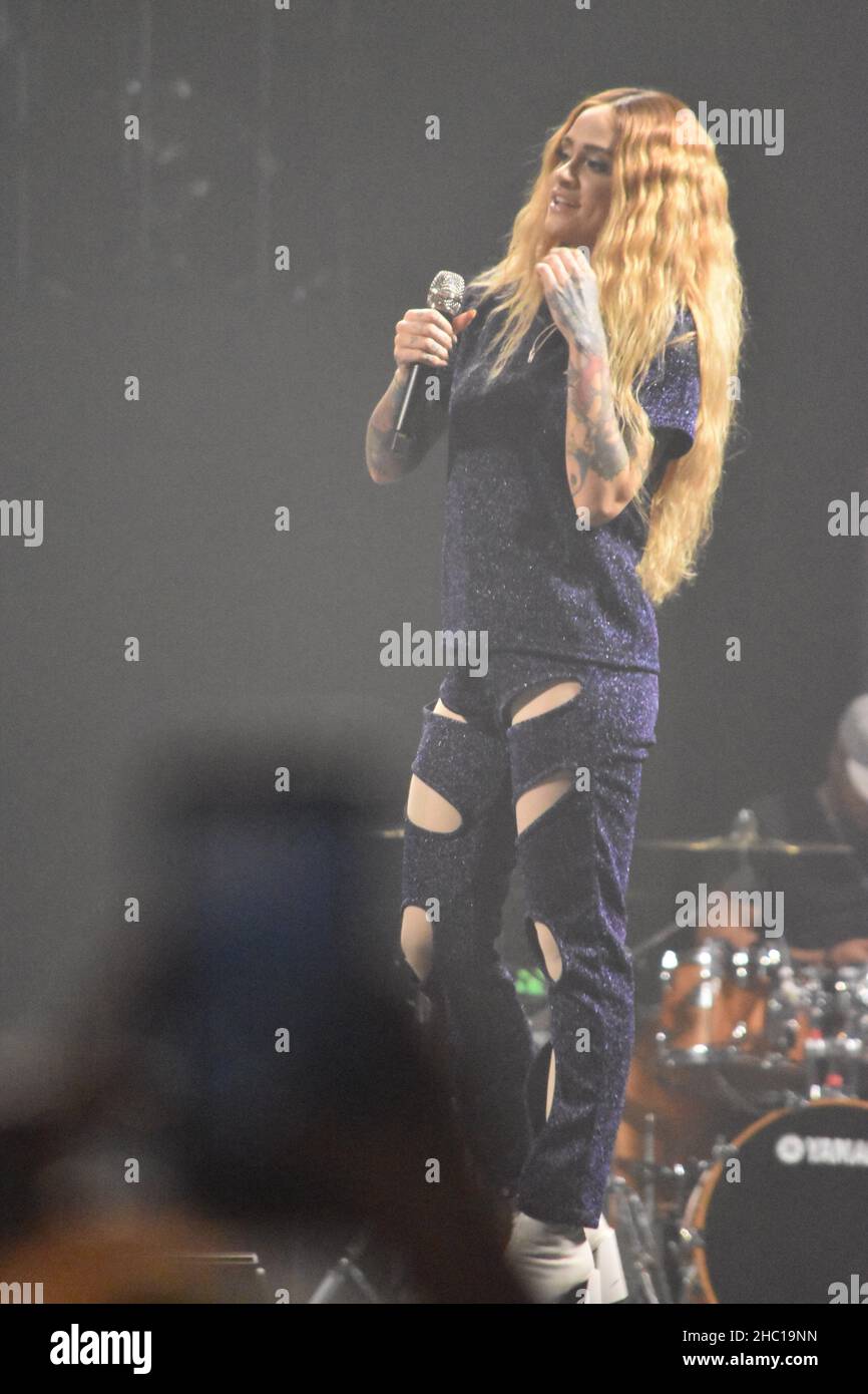 Kehlani concert hi-res stock photography and images - Alamy