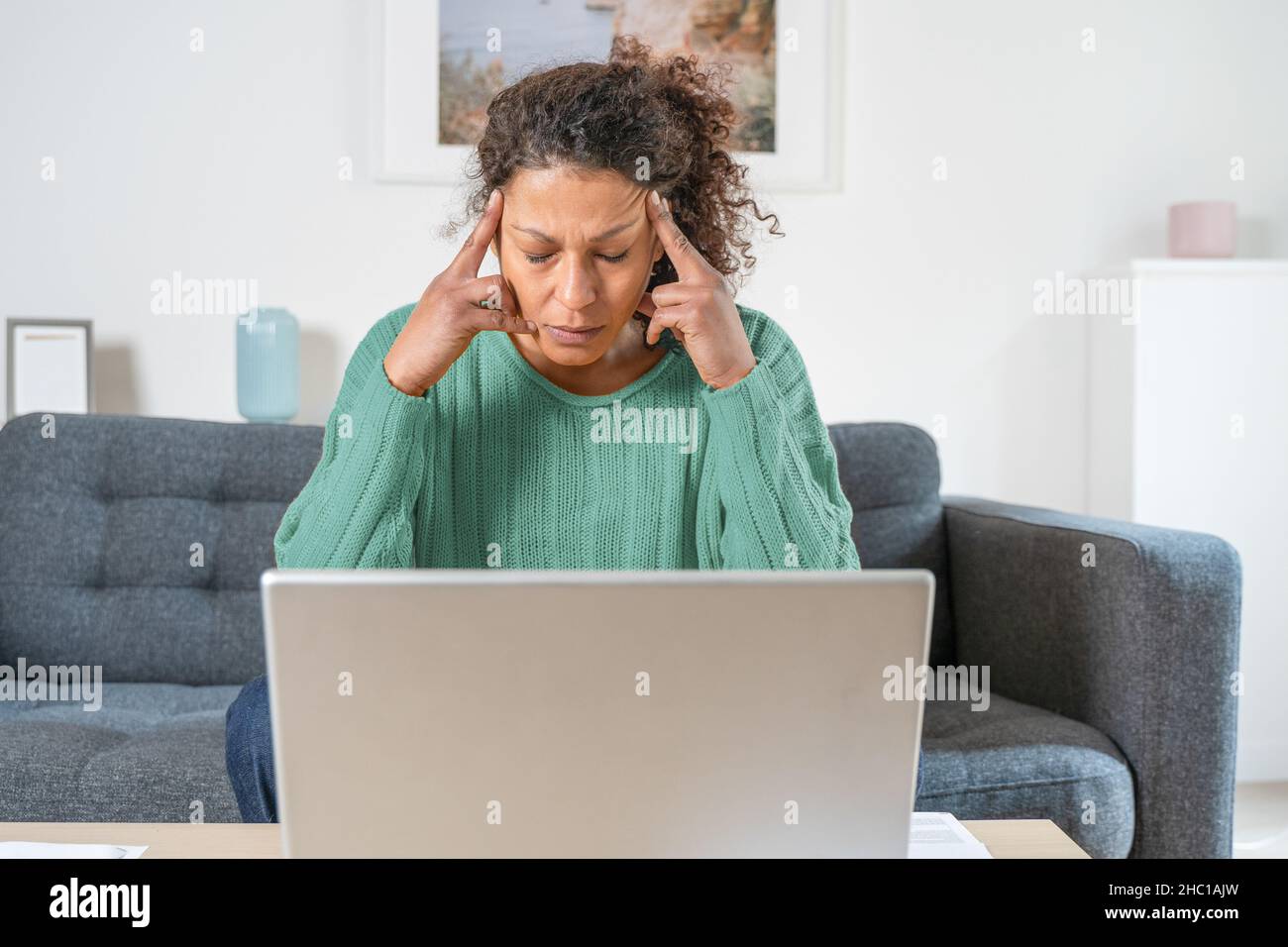 Focusing hi-res stock photography and images - Alamy