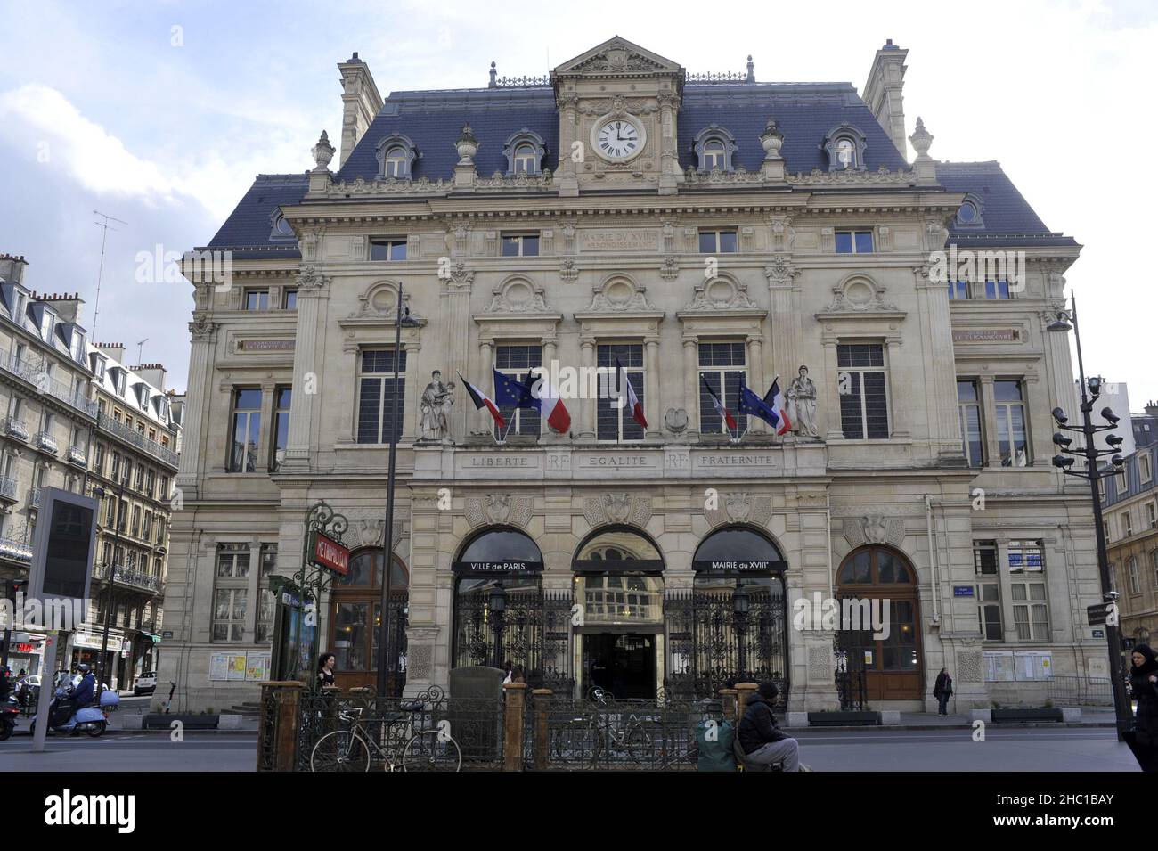 FRANCE. PARIS (75) 18TH DISTRICT. THE CITY HALL Stock Photo - Alamy