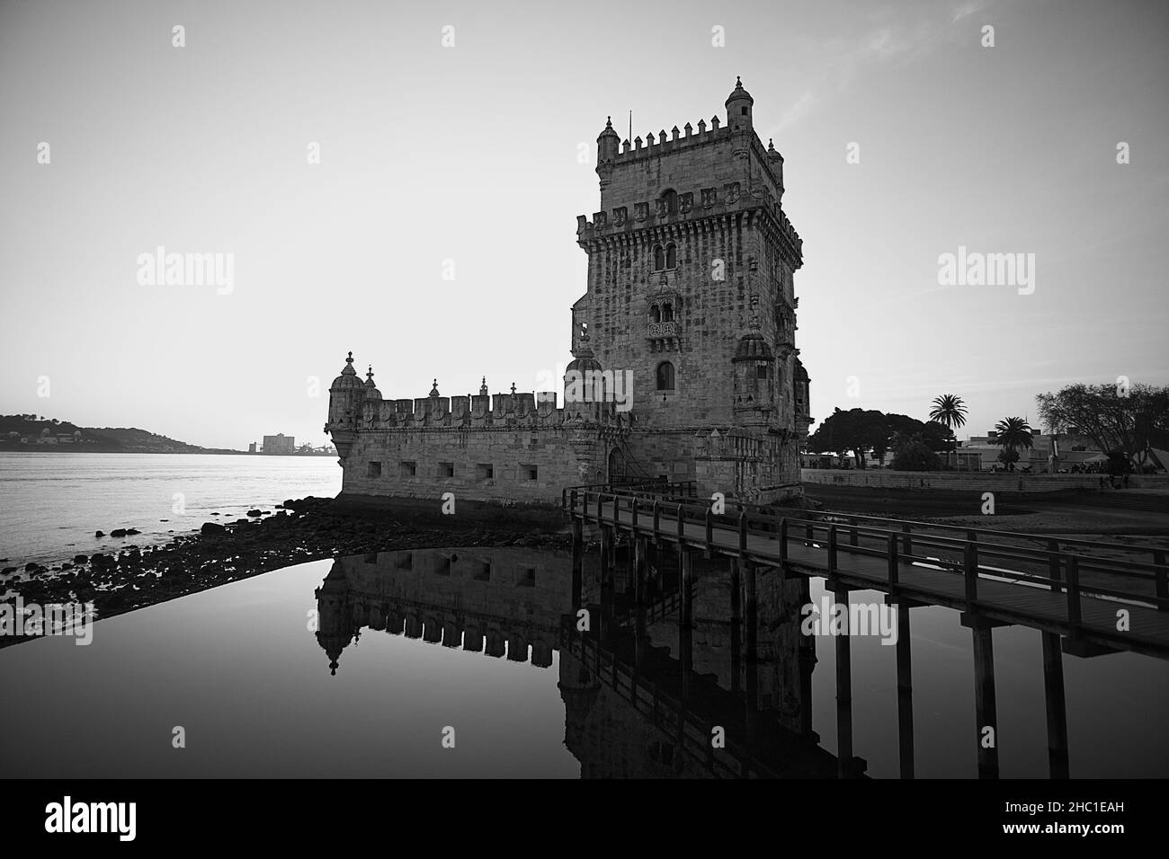 Water sunset photos Black and White Stock Photos & Images - Alamy