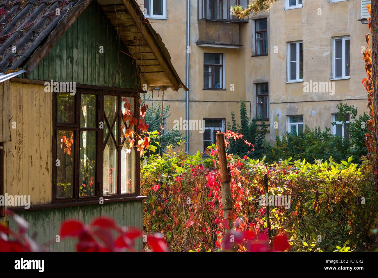 Cozy suburban area inside the urban area Stock Photo - Alamy