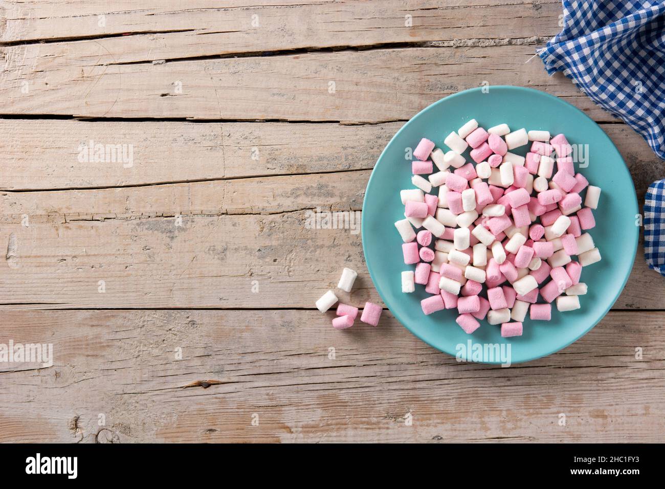 Sweet marshmallows topping isolated on white background Stock Photo - Alamy