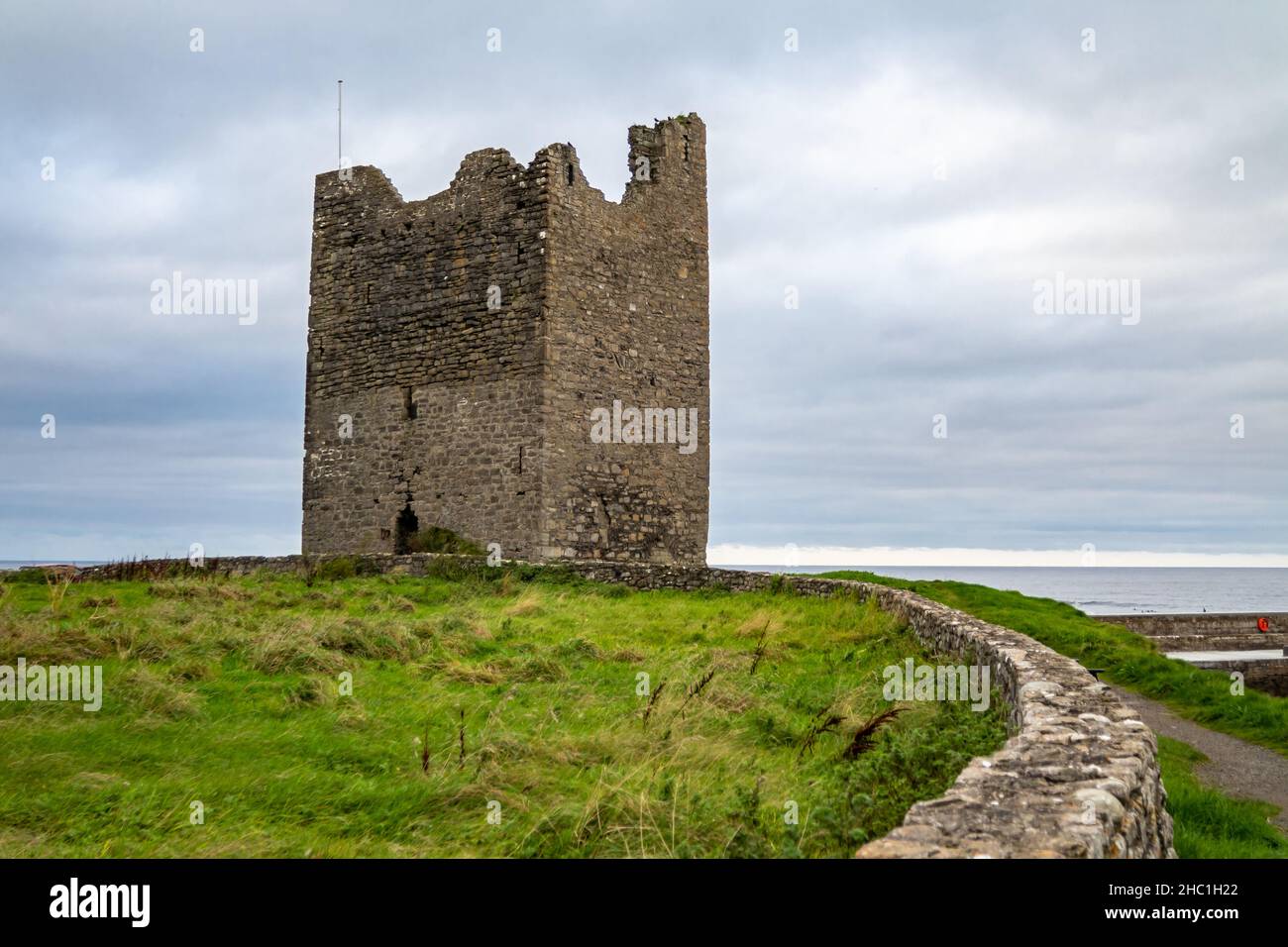 Rossle castle at Easky pier in County Sligo - Republic of Ireland Stock ...