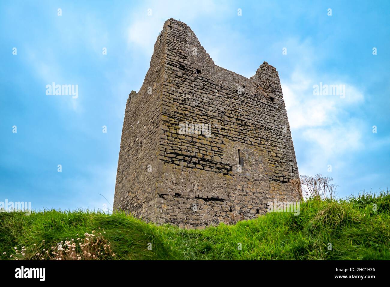 Rossle castle at Easky pier in County Sligo - Republic of Ireland Stock ...