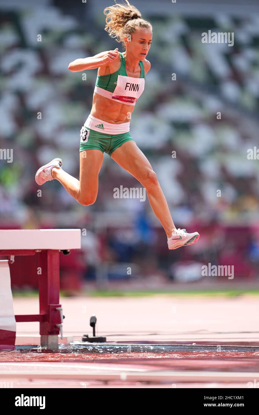 Michelle Finn participating in the 3000 meters steeplechase at the 2020 ...
