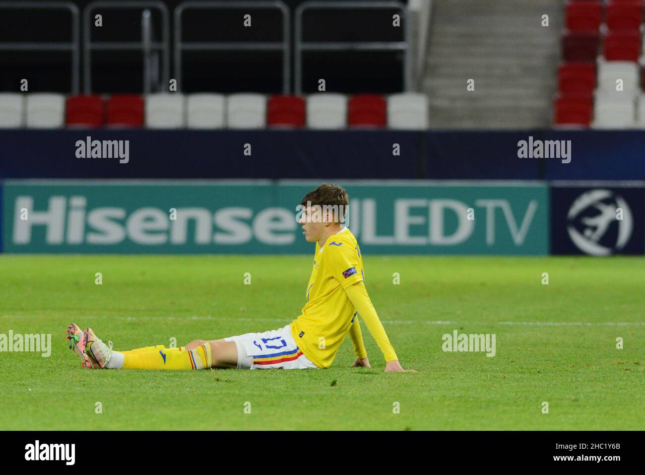 Octavian george popescu fcsb hi-res stock photography and images - Alamy