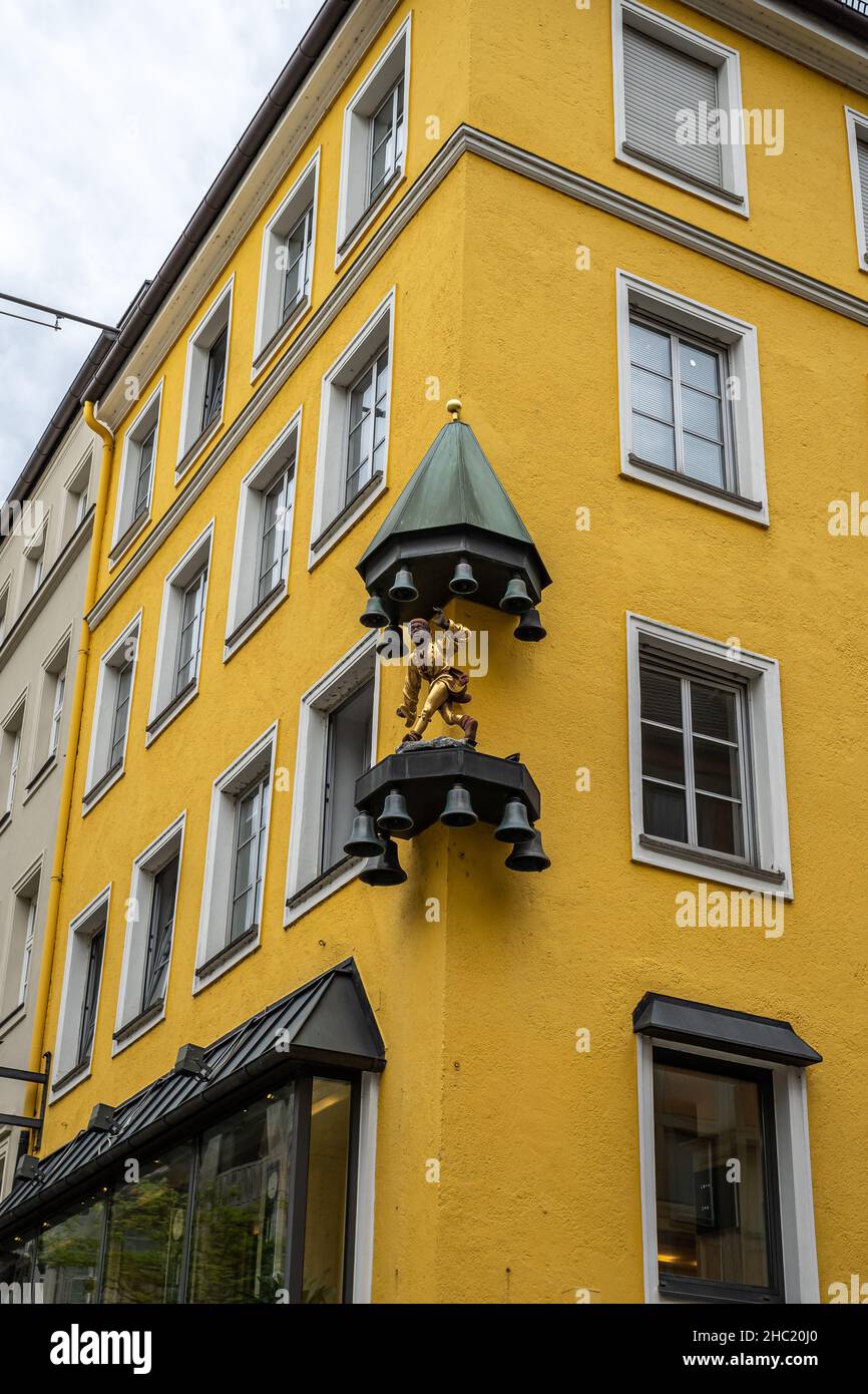 Yellow shop building in Sendlinger Street at Munich, Bavaria, Germany ...