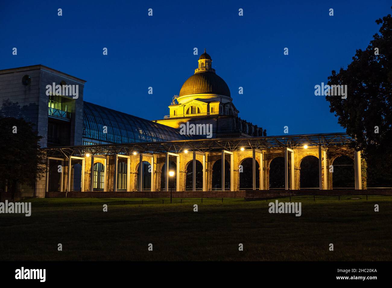 View of famous State chancellery at night - Staatskanzlei with war ...