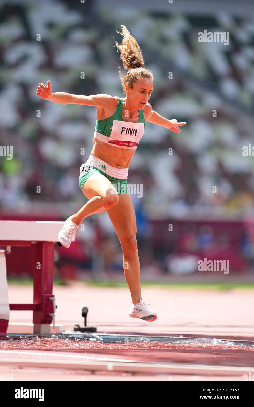 Michelle Finn participating in the 3000 meters steeplechase at the 2020 ...