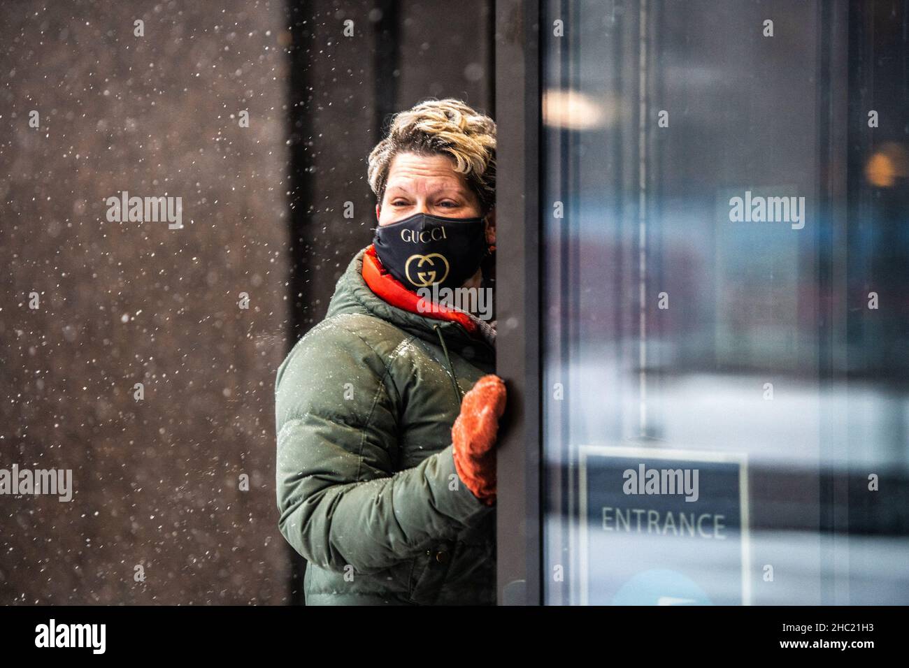 Courtney Ross, the girlfriend of George Floyd arrives of the Hennepin ...
