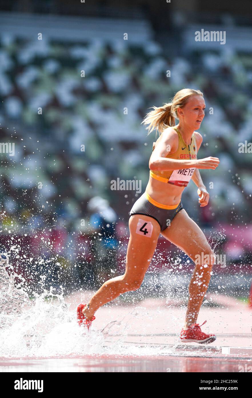 Lea Meyer participating the 3000 meters steeplechase at the 2020 Tokyo ...