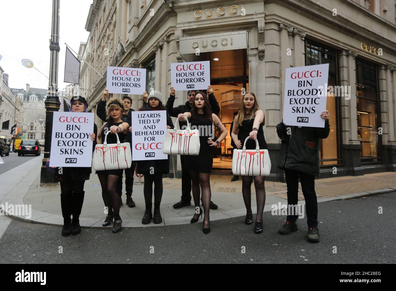 London, England, UK. 23rd Dec, 2021. PETA activists stage a protest ...