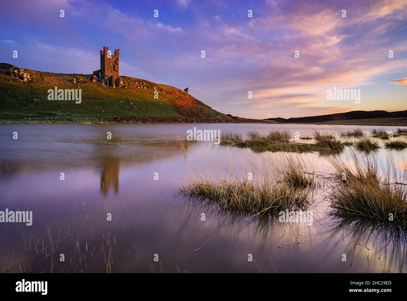 Dunstanburgh hi-res stock photography and images - Alamy