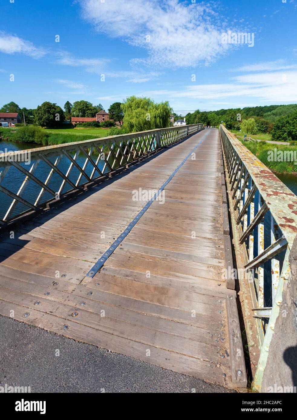 Summer view of Aldwark bridge over the River Ure in North Yorkshire ...