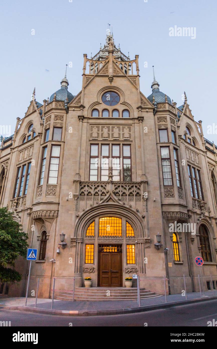 Ancient house in Baku, Azerbaijan Stock Photo - Alamy