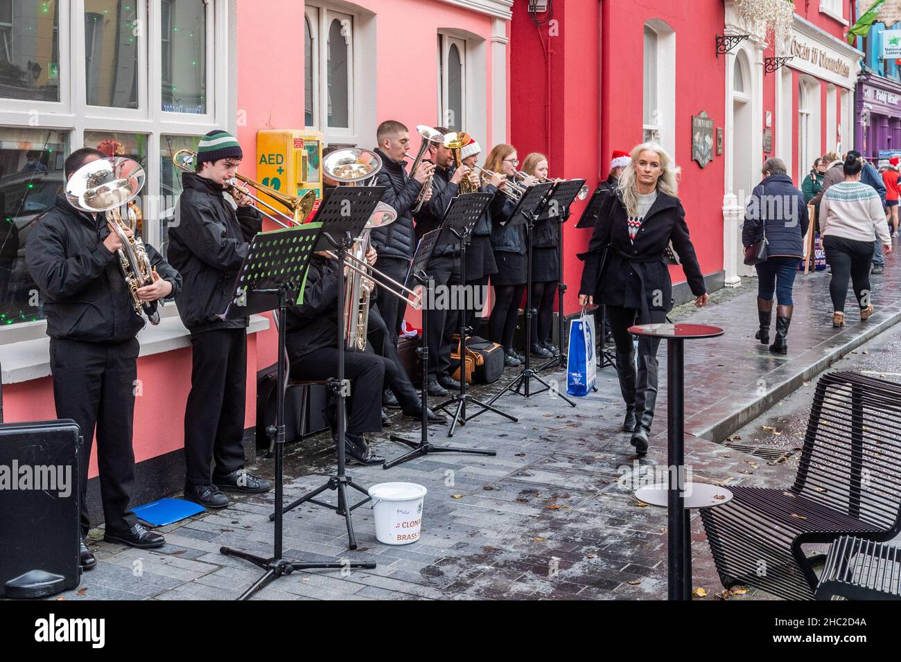 Clonakilty, West Cork, Ireland. 23rd Dec, 2021. Clonakilty Brass Band ...