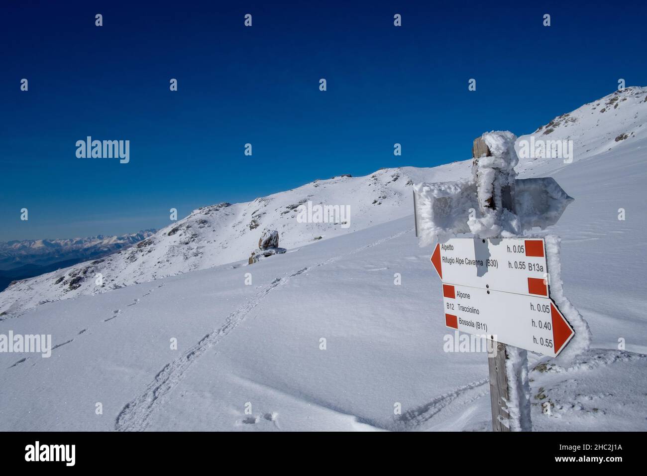 Human traces hi-res stock photography and images - Alamy