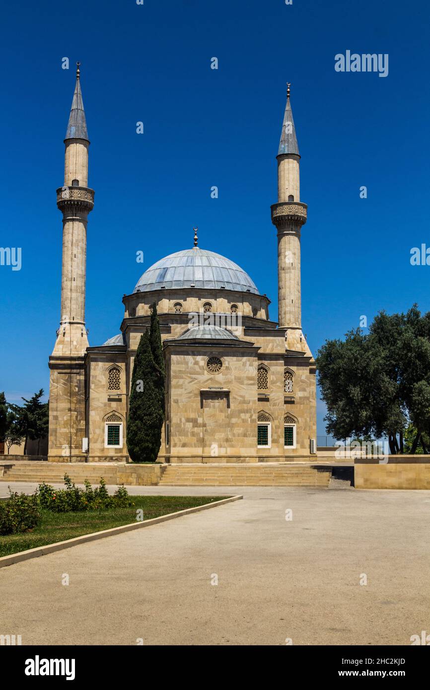 Mosque of the Martyrs in Baku, Azerbaijan Stock Photo - Alamy