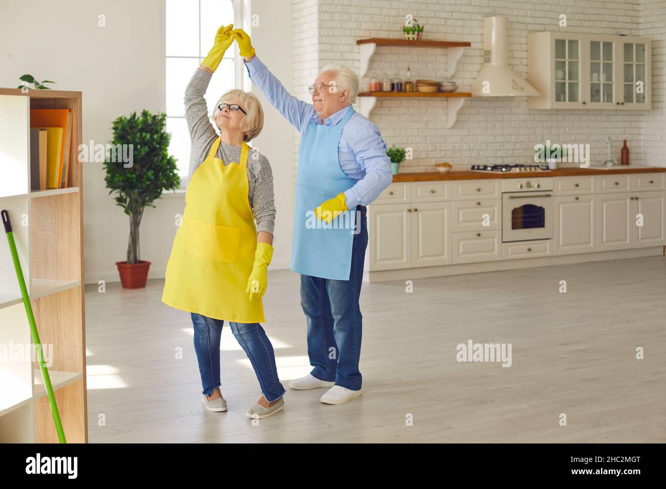 Woman dancing home cleaning hi-res stock photography and images - Alamy