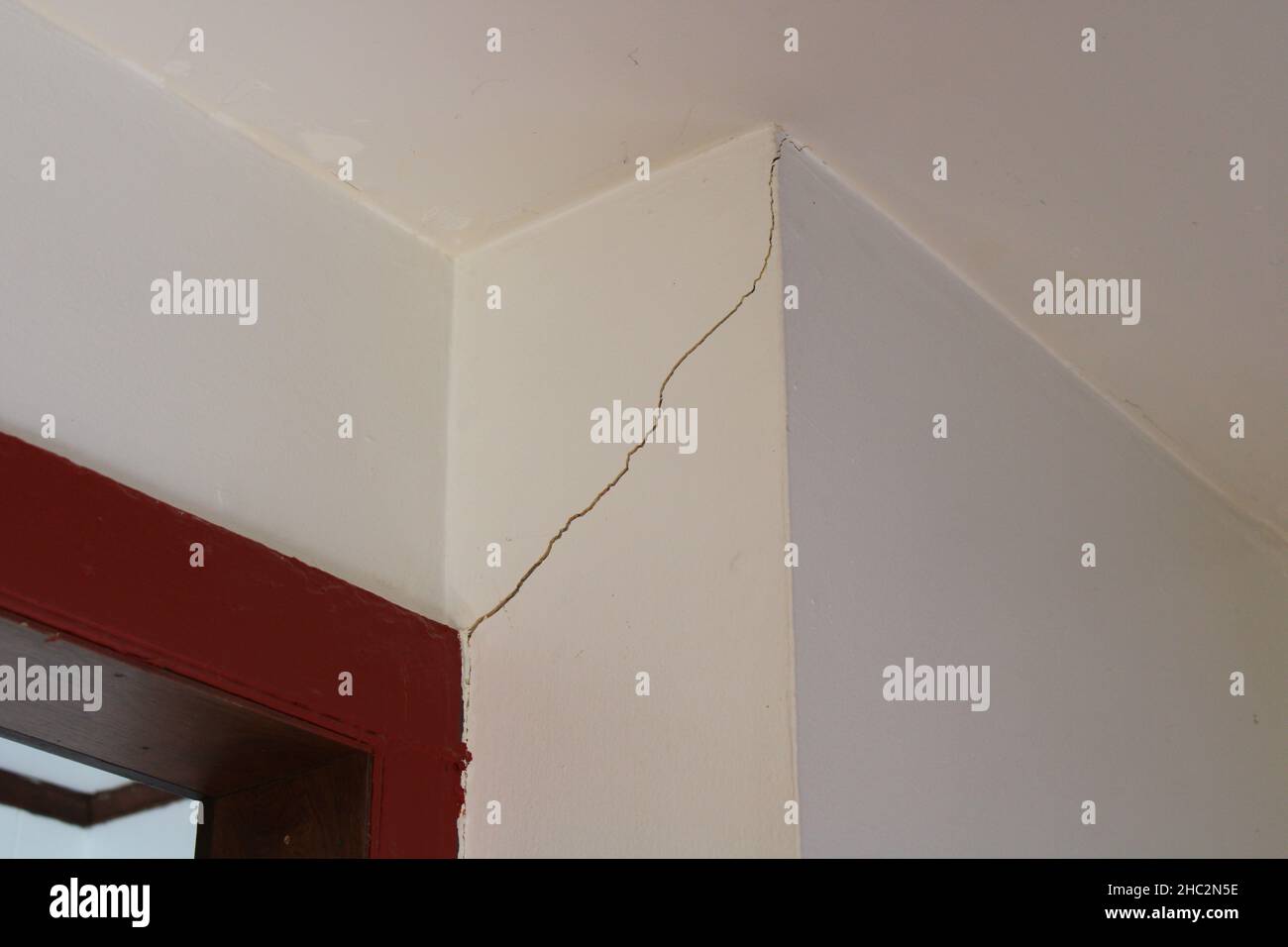 A Crack in an Interior Home Wall Stock Photo - Alamy