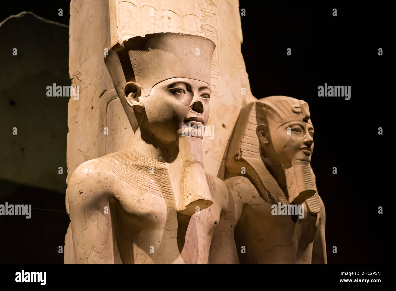 King horemheb hi-res stock photography and images - Alamy