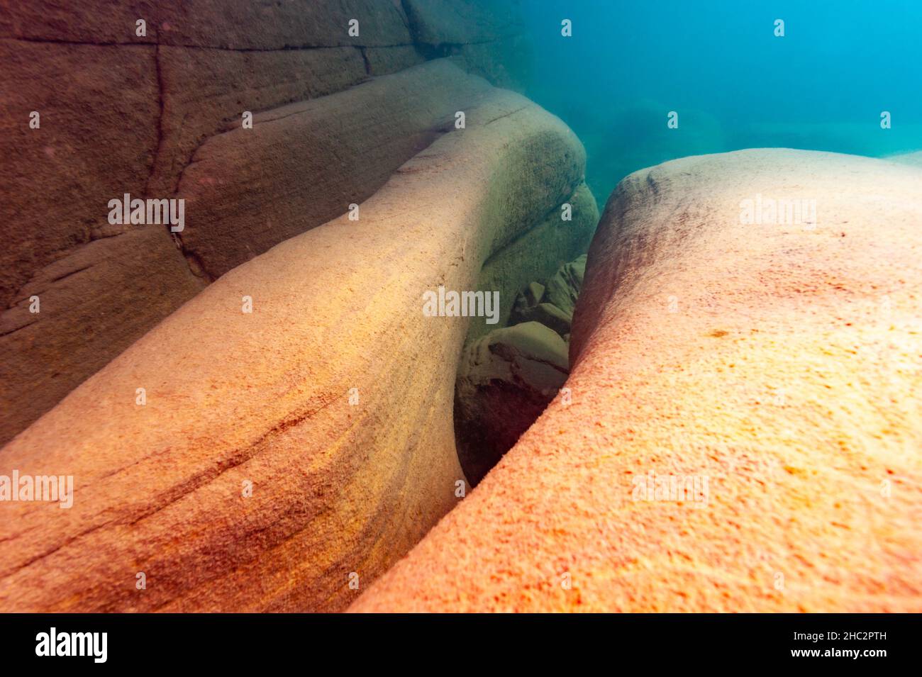 Unique underwater seascape with very large boulders in the Lake ...